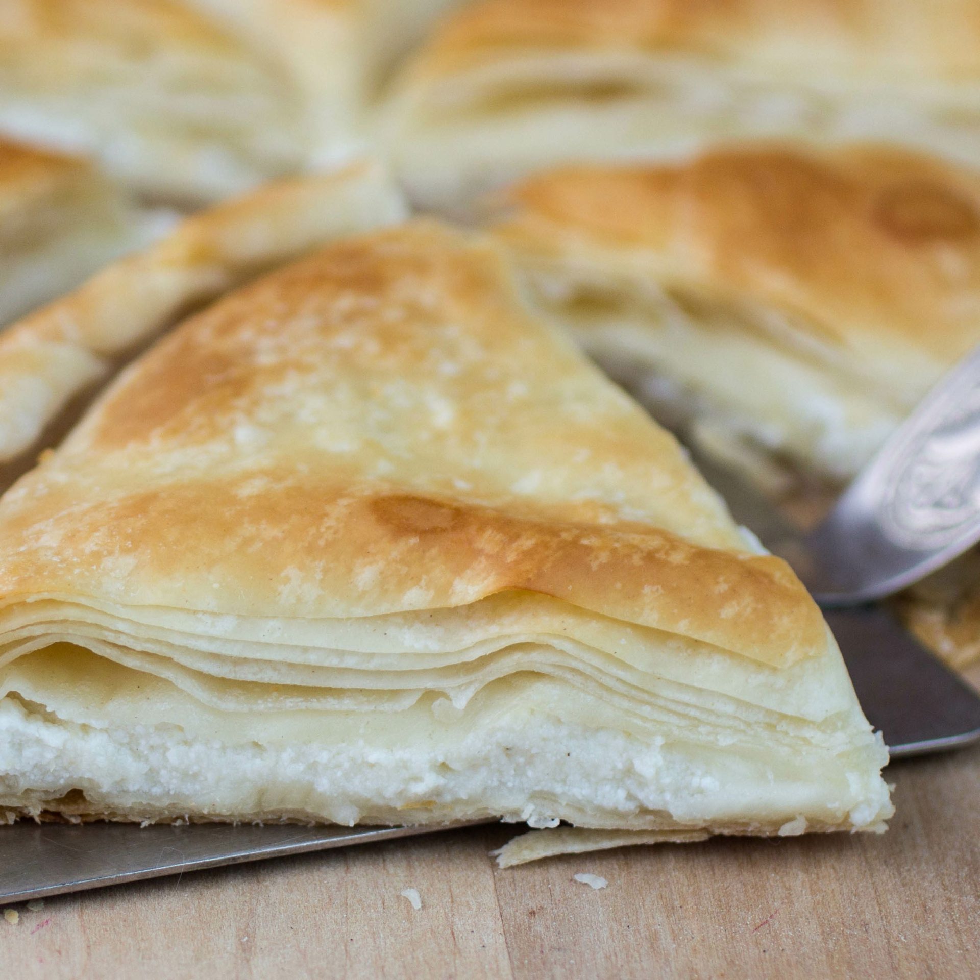 Niška posna banica sa belim kukuruznim brašnom - Recept - Posna jela